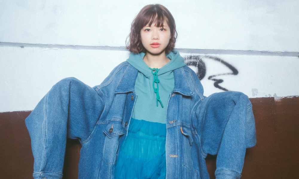 asmiがメジャー1stアルバム「リボン」より、「三井ショッピングパーク ららぽーと」2024年CMソングの新曲「恋」を配信！「リボン」の通常盤ジャケットも公開！ - ニュース | アイドル ...